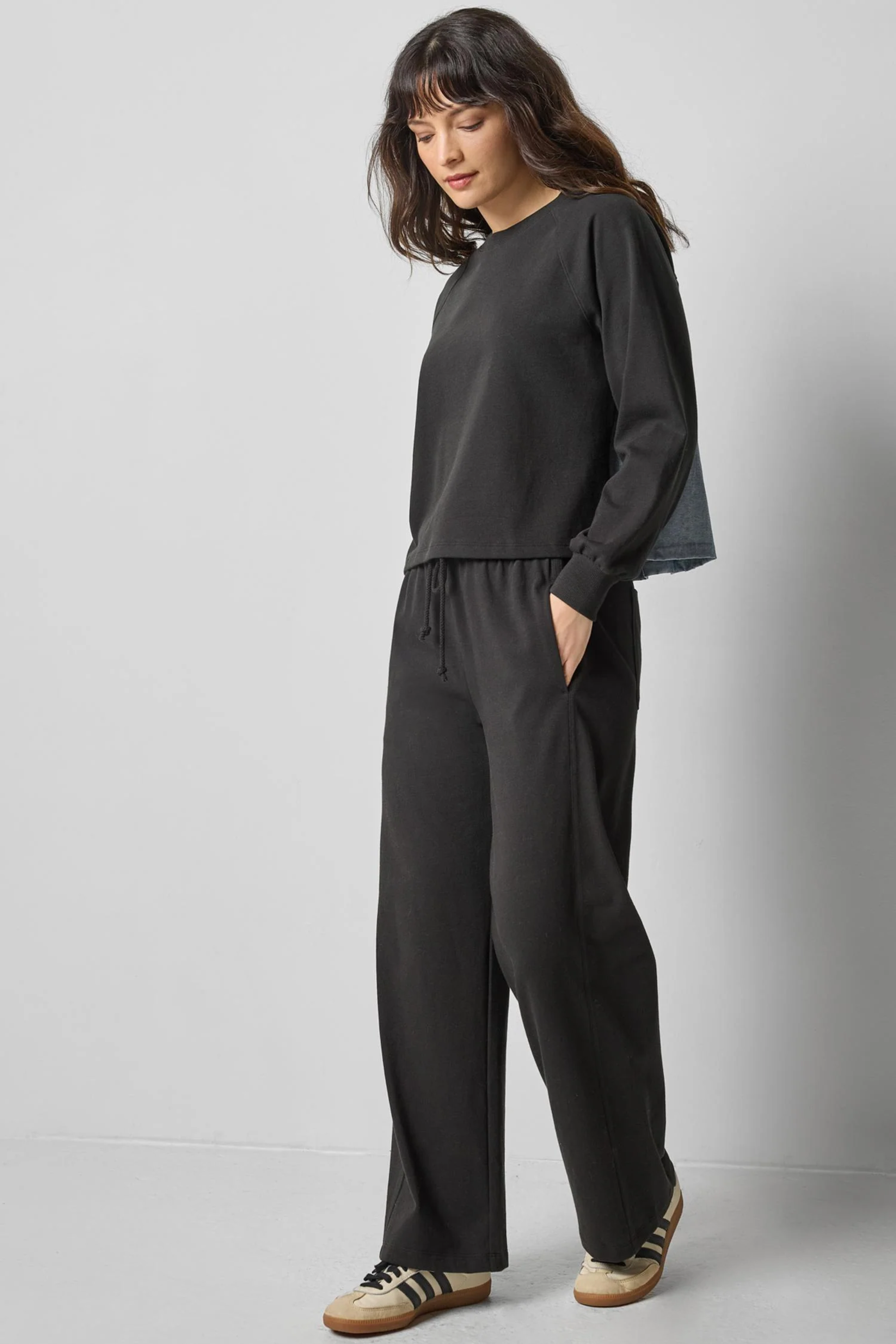 Chambray Pleat Back Pullover – Wrabyn